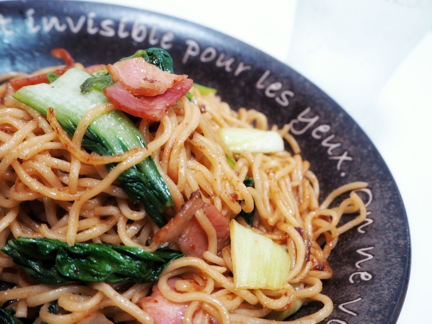 小さなプランターがあればOK！ミニチンゲンサイの室内栽培に挑戦 | 暮らしの中に土いじりを。TSUCHILL(ツチル)